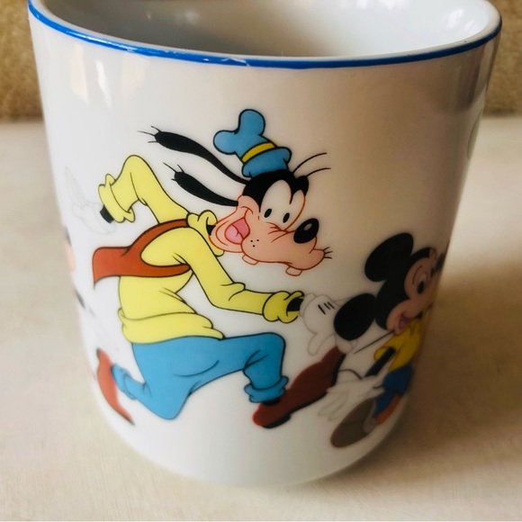 Disney | Kitchen | Vintage Disney Ceramic Mug With Wraparound Cartoon ...